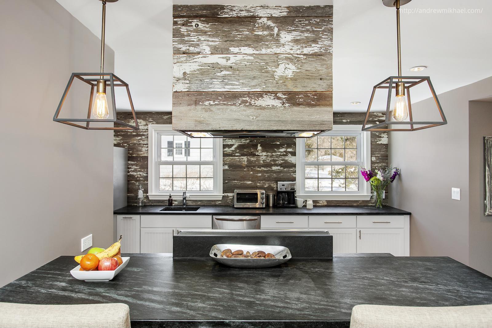 Rusztikus-modern konyhas - HOMEINFO.hu